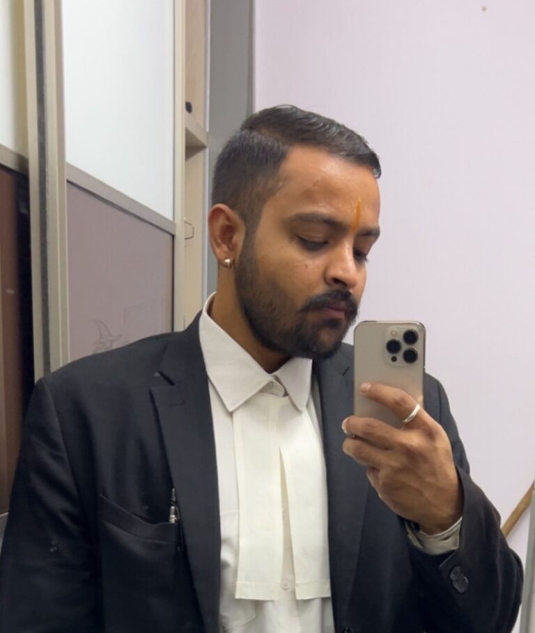 Advocate Dharmnishth Shandilya - Right To Law