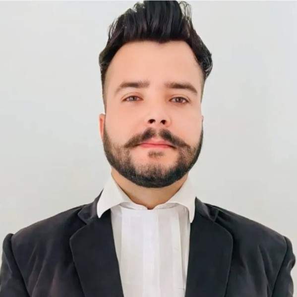 Advocate Mannan Sanjeev Sharma - Right To Law